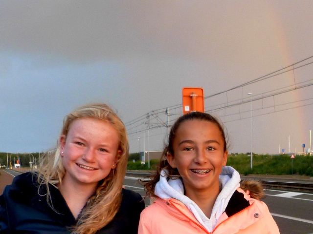 VANMORGEN OOK BOVEN HET MAERLANT-ATHENEUM: IRIS, REGENBOOGGODIN ...