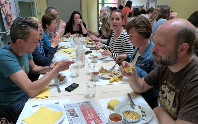 DUNCH en DUNCHEN…restaurants om 20u. dicht in Nederland…verla(a)t(e ...