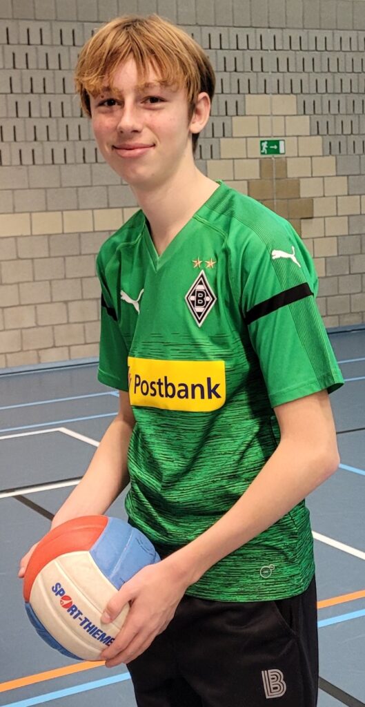 08/03: VOLLEYBALTORNOOI Maerlant-ath. In Sport Vlaanderen. Zes teams ...