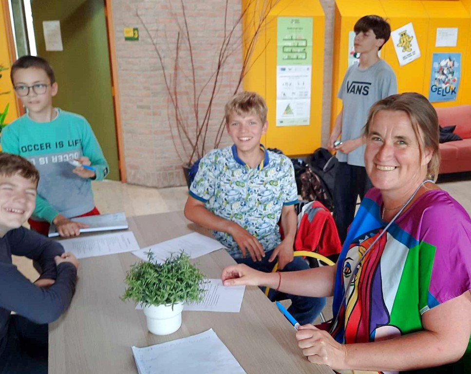 TIENERSCHOOL DE HAAN. 1 September. Inzetten op kennismaking, beweging ...