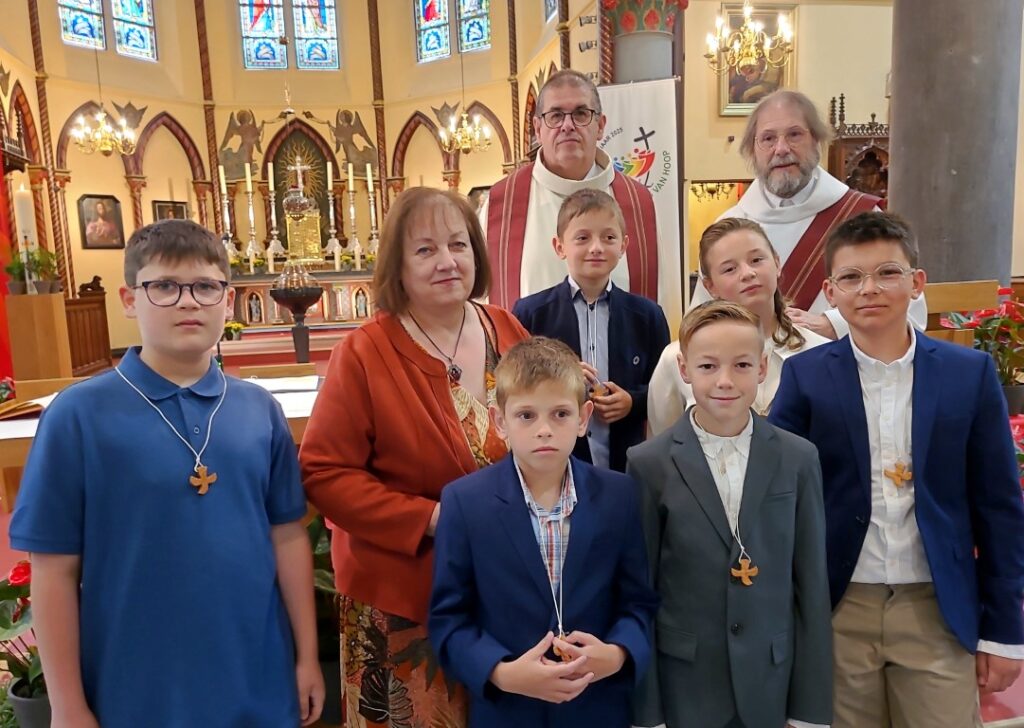 PLECHTIGE COMMUNIE/ VORMSEL op 24 mei 10u. in de Sint-Amandus-kerk ...